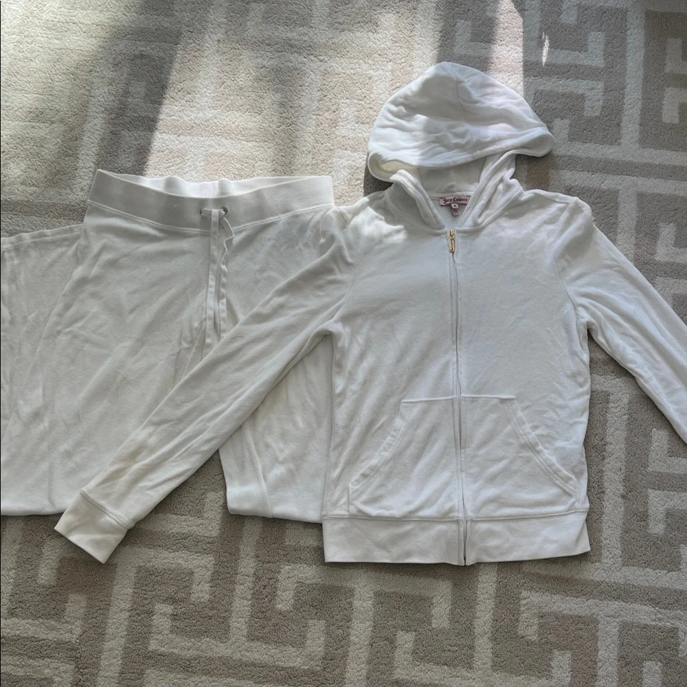 Juicy Couture | Pants & Jumpsuits | White Juicy Couture Hoodie And ...